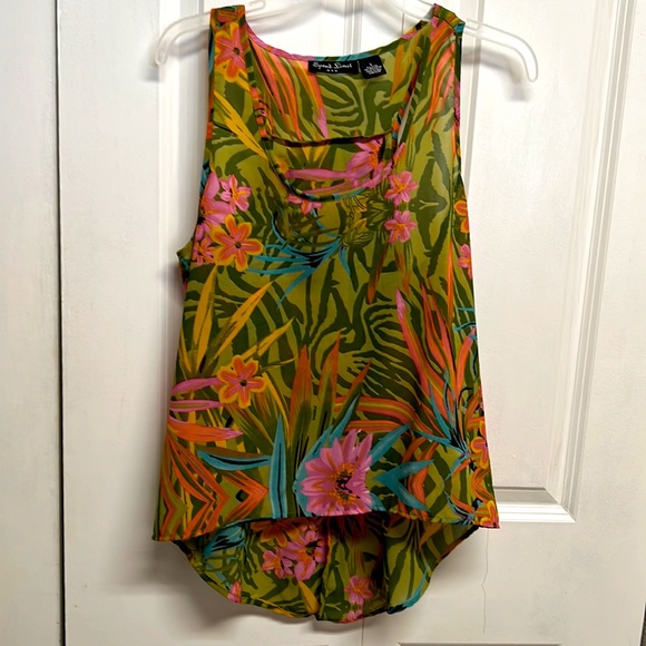 Speed Limit 98 | Tops | Speed Limit Jungle Color Floral Print High Low ...